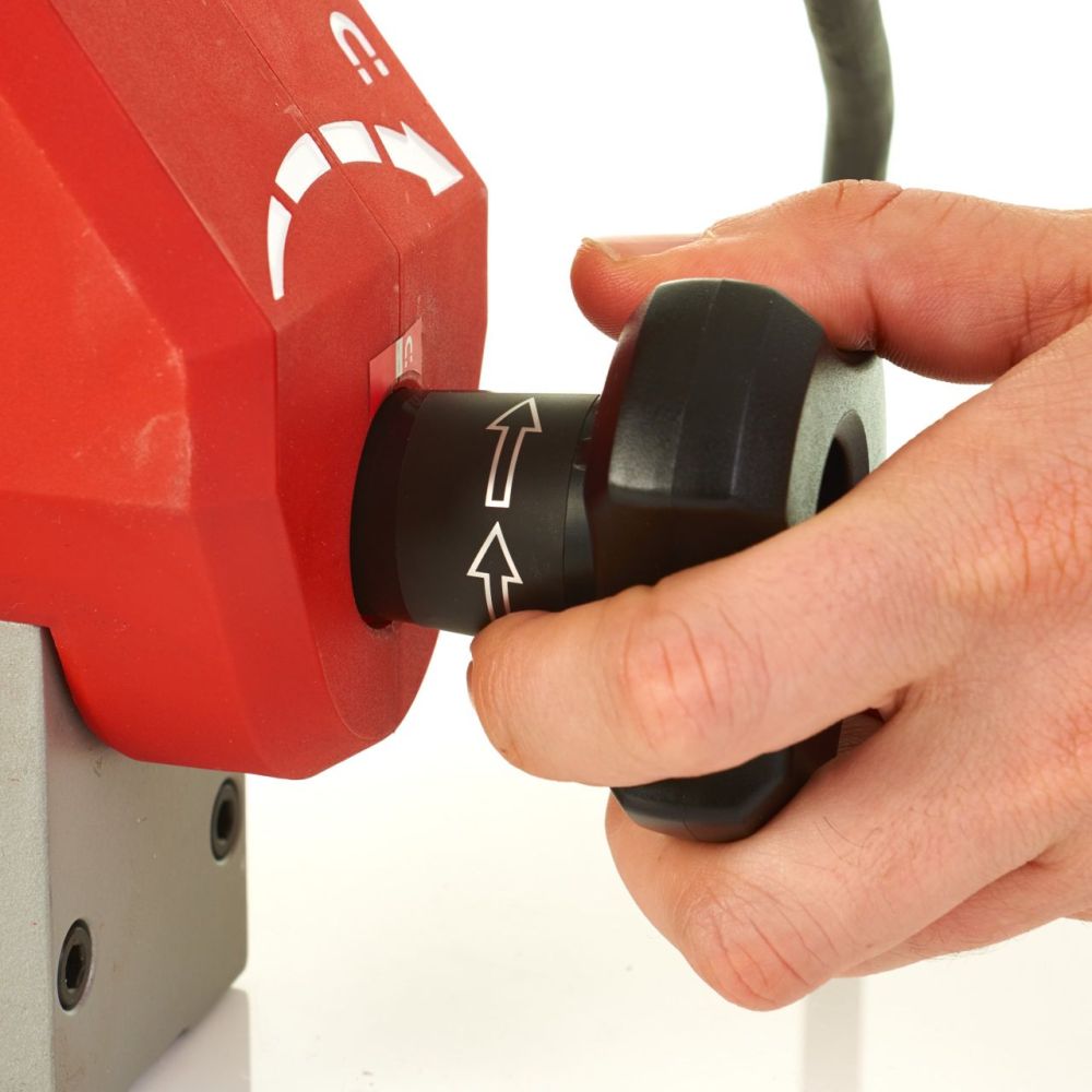 MILWAUKEE MAGNETIC DRIILING PRESS WITH PERMANENT MAGNET, AUTOSTOP|[MDP41]